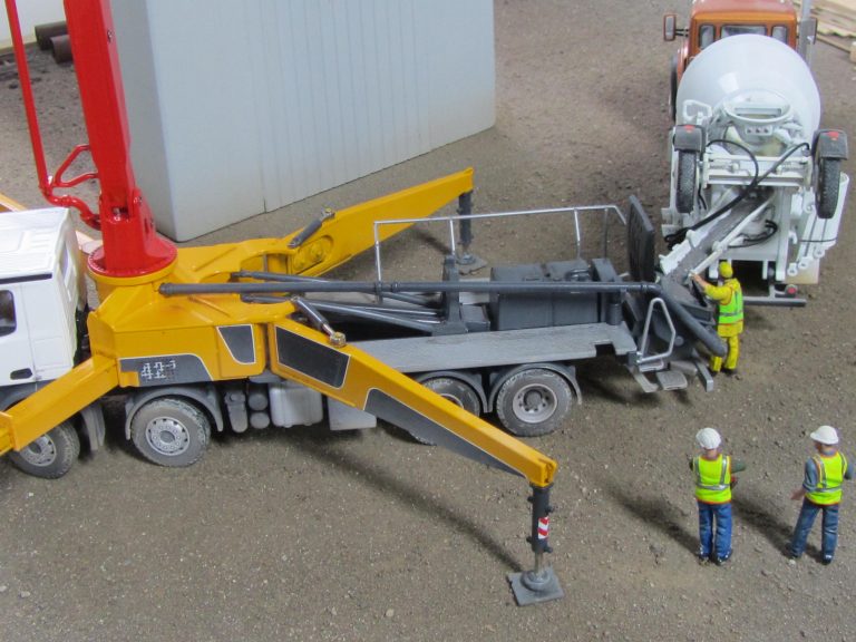 KiwiMill Professional Model Makers - Custom Scale Models